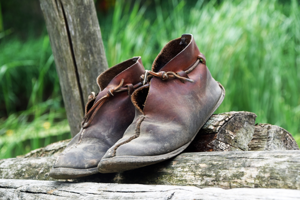 Footwear and Pilgrimage: What has changed and what to choose today ...