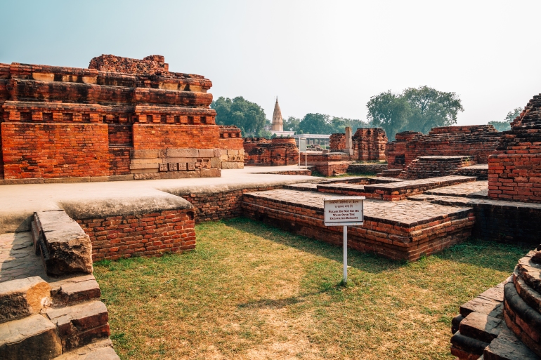 The Turning of the Wheel: Sarnath and the Buddha’s First Sermon ...