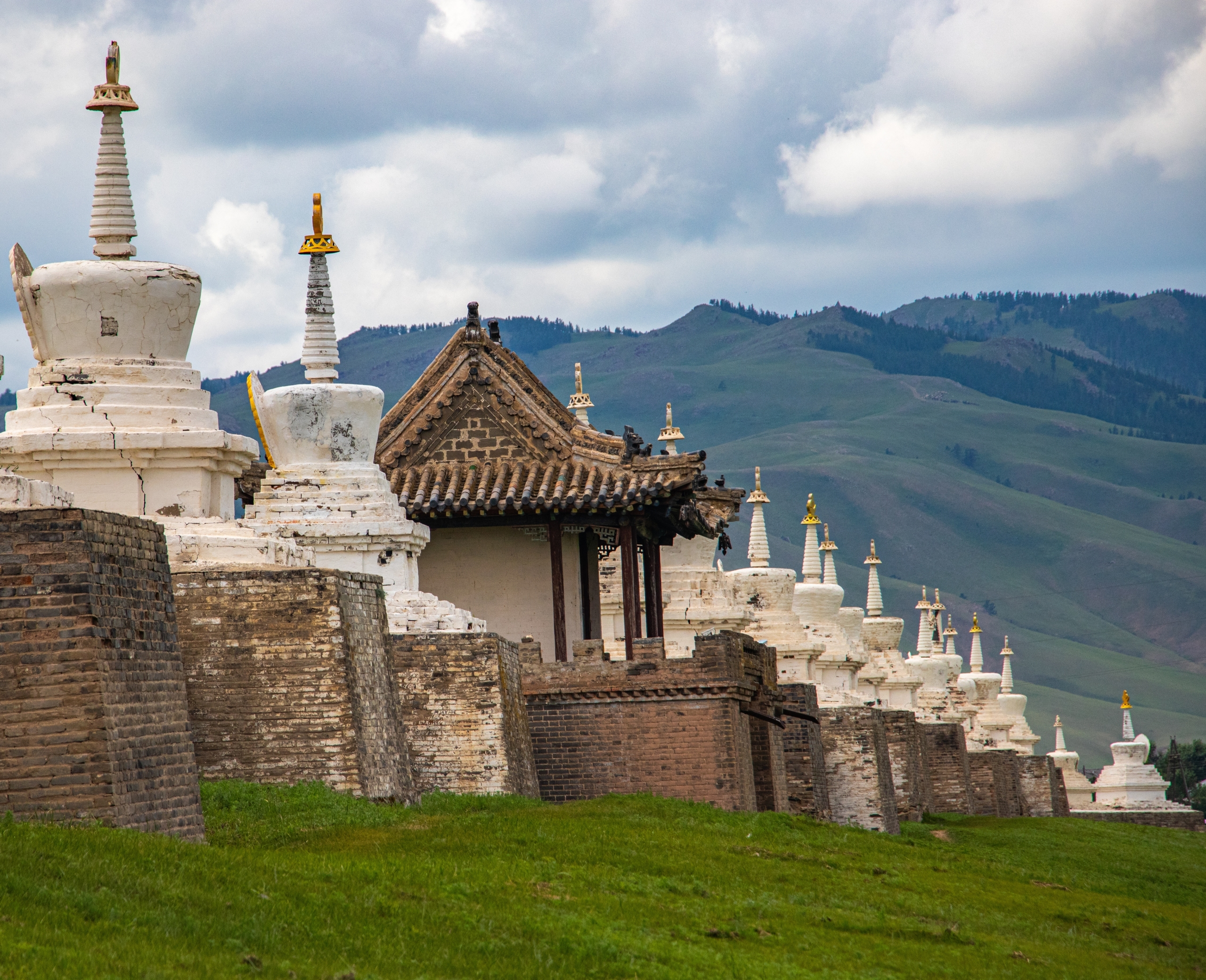 Erdene Zuu: Memory of Empire on the Mongolian steppe - Pilgrimaps
